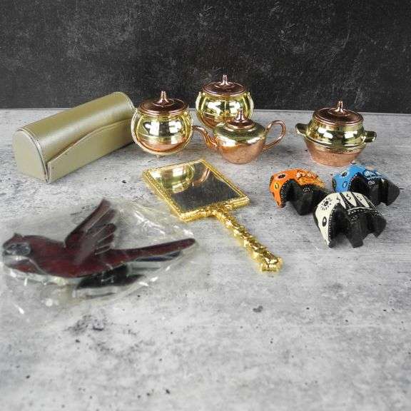 Collection of Miniature Items - GC5 Auctions