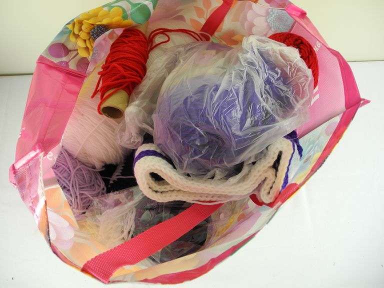 Bag of Yarn and Incomplete Yarn Projects - GC5 Auctions