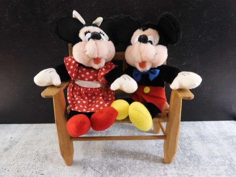 Small Mickey & Minnie Mouse Plush on Bench - GC5 Auctions