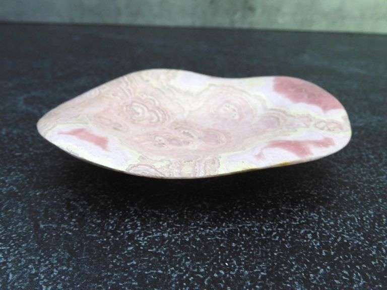 Small Pink Pottery Dish with Beautiful Pink Glaze - GC5 Auctions