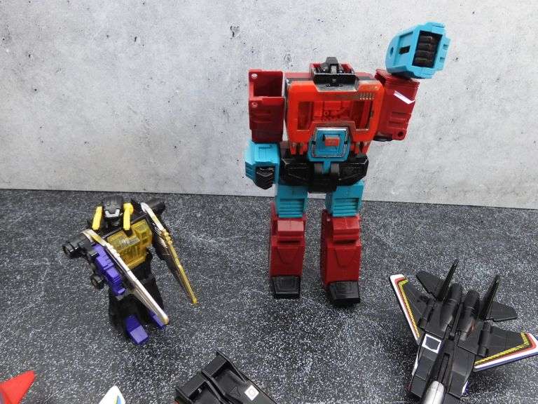 Collection of Vintage Transformer Toys - GC5 Auctions