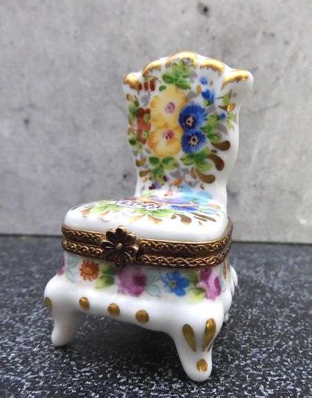 Small Vintage Limoges Chair Trinket Box - GC5 Auctions