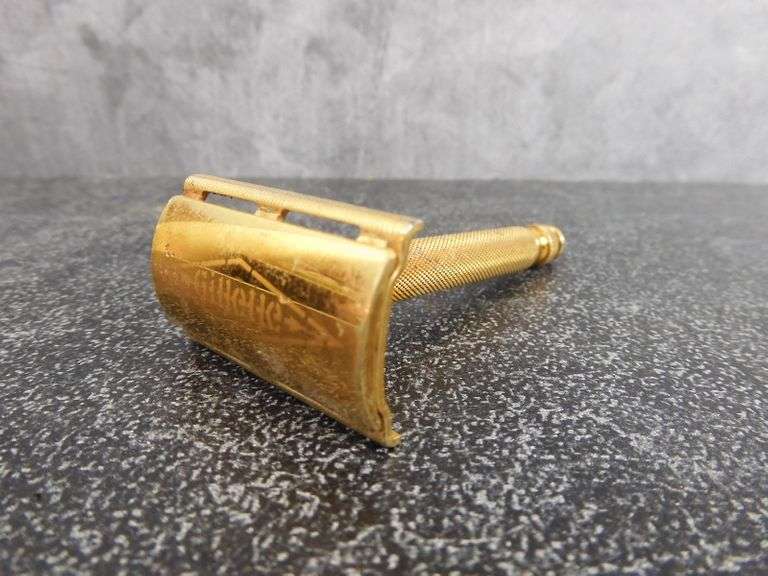 Vintage Gold Tone Gillette Safety Razor - GC5 Auctions