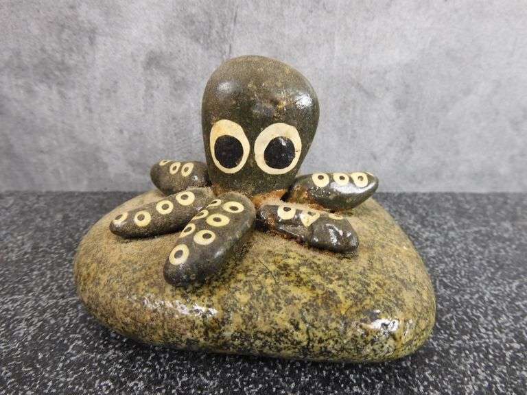 Vintage Painted Stone Octopus Figure - GC5 Auctions