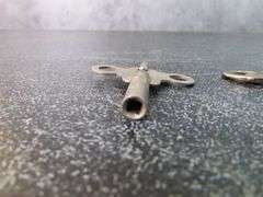 Lot of 2 Clock Keys - GC5 Auctions