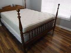 Vintage Queen Bed - GC5 Auctions