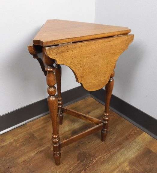 Small Vintage Brandt Drop Leaf Side Table - GC5 Auctions