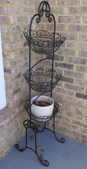 3 Tier Metal Basket Plant Stand - GC5 Auctions