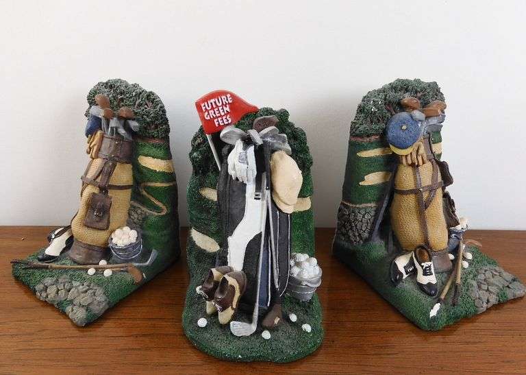 Golf Themed Bookends and Coin Bank - GC5 Auctions