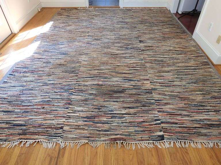 Beautiful Large Rag Rug - GC5 Auctions