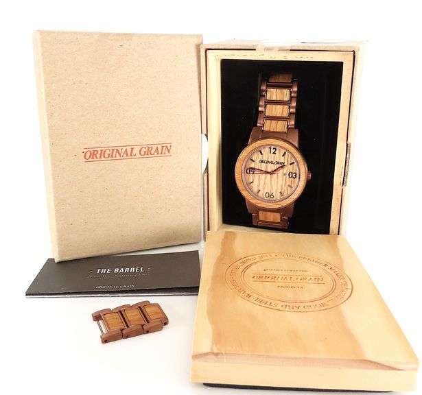 Original Grain Men's Whiskey Barrel Wood Watch - GC5 Auctions