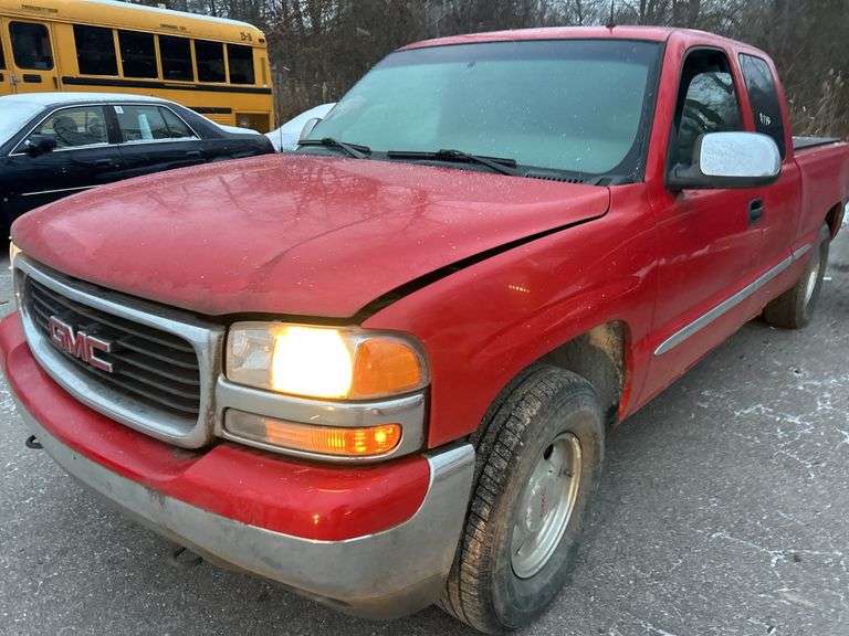 2001 GMC Sierra - Greater Detroit Auto Auction