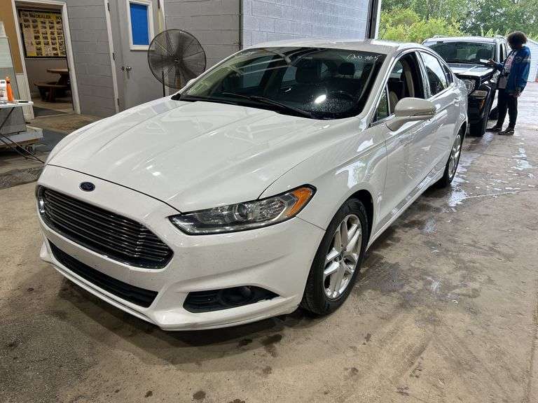 2014 FORD Fusion - Greater Detroit Auto Auction