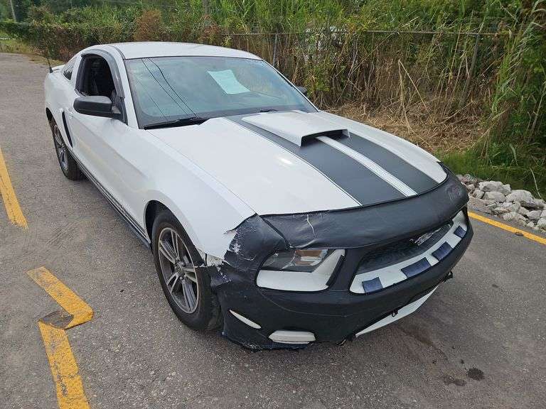 2012 FORD Mustang Base - Greater Detroit Auto Auction