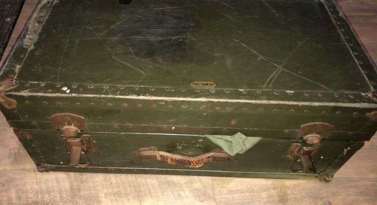 Texas Trunk Co. & military canvas - Gregg Auctions