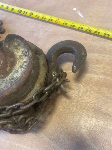 1 ton chain fall - Gregg Auctions