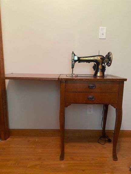 Singer Electric Bench Sewing Machine - Gregg Auctions