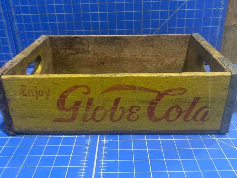Globe Cola soda crate - Gregg Auctions