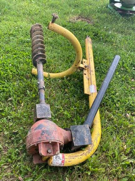 Post hole digger - Gregg Auctions