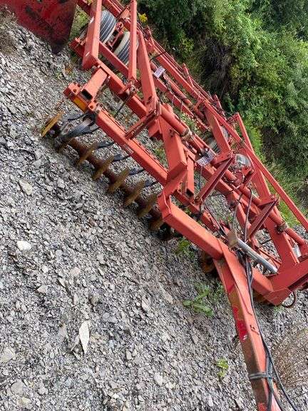 Case harrow - Gregg Auctions