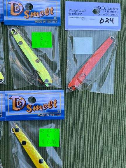 DB Smelts Fishing Lures - Gregg Auctions