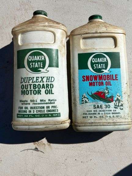 Vintage Quaker State Outboard Motor Oil & Snowmobile Oil - Gregg Auctions