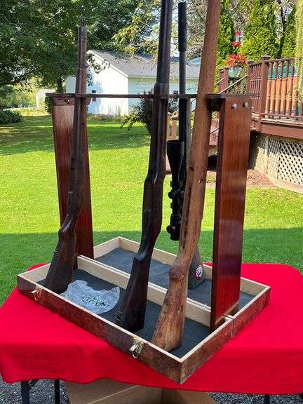 Gun Show Long Gun Stands -Portable - Gregg Auctions