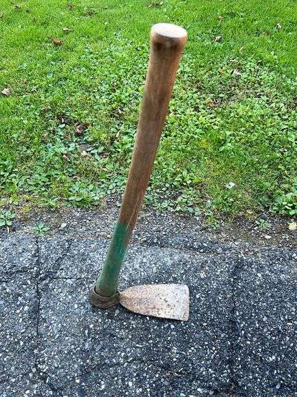 Old Grub Axe - Gregg Auctions