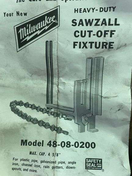 Milwaukee sawzall cut-off fixture - Gregg Auctions