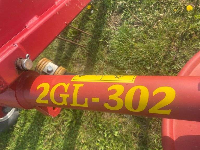 Sitrex 2GL 302 tedder - Gregg Auctions