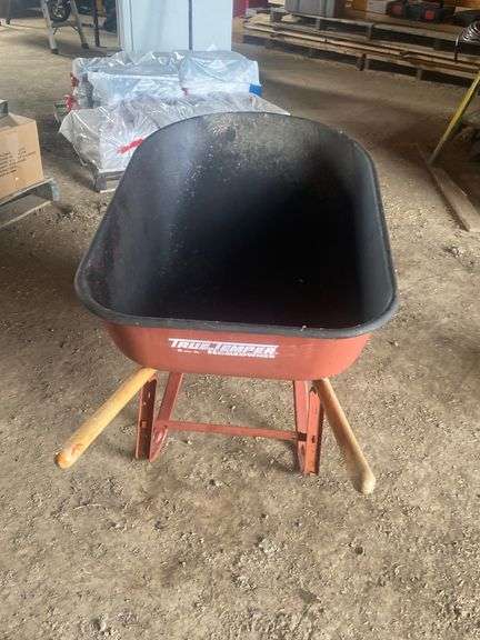 Wheel barrel - Gregg Auctions