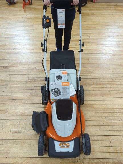 Stihl RMA 460 battey powered lawn mowern mower with - Gregg Auctions
