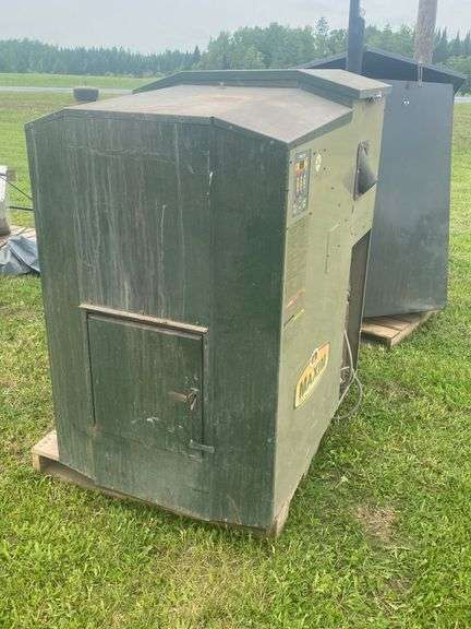 Central Boiler outdoor pellet/ corn furnace w/hopper - Gregg Auctions