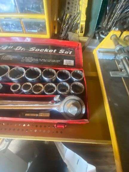 Three-quarter inch drive socket set - Gregg Auctions