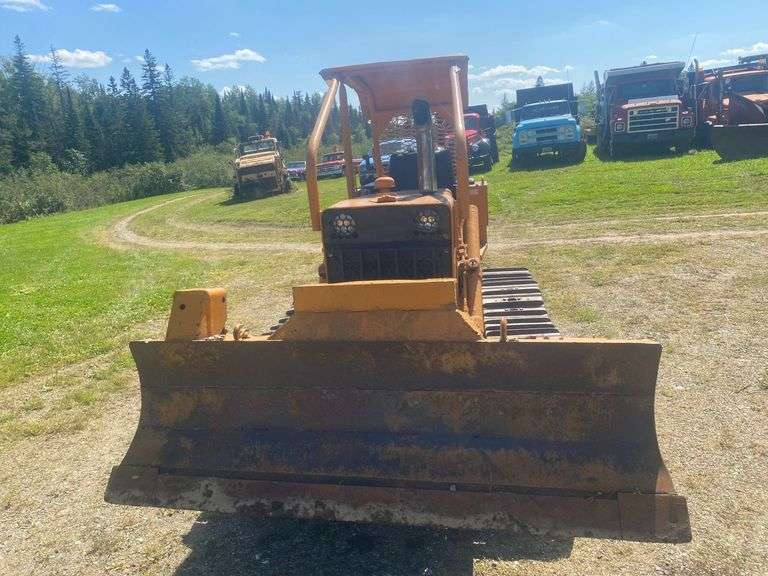 case bulldozer - Gregg Auctions