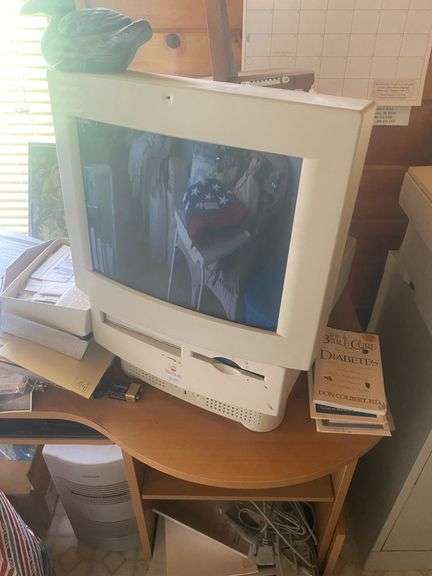 MacIntosh, LC 575 computer, printer + - Gregg Auctions