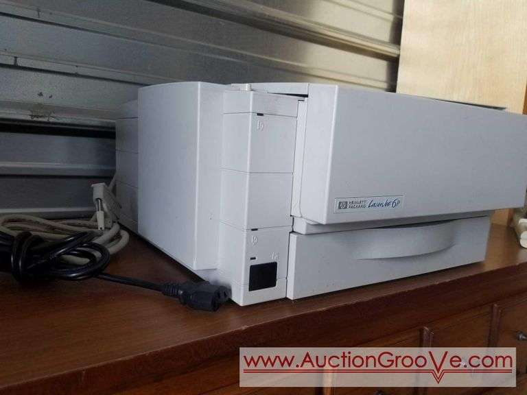 HP LaserJet 6 Printer, powers up. - AuctionGrooVe.com 608-792-2437
