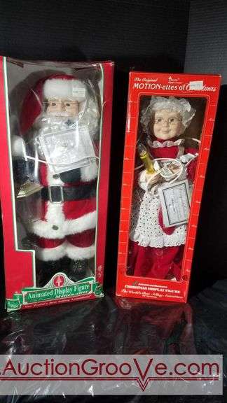 Telco animated display figures of Mr. & Mrs. Clause. Electric figures ...