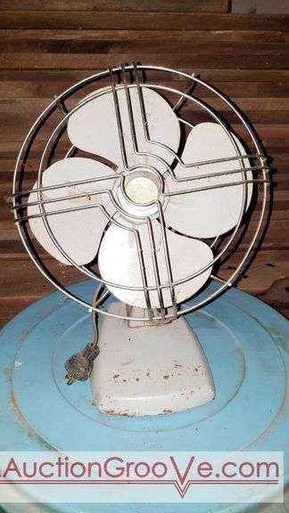 Knapp Monarch K - M Jack Frost electric fan. Stands 14 in tall. B ...