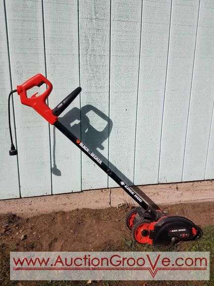 Black & Decker Edge Hog, electric powered edger model LE750. Adjustable ...