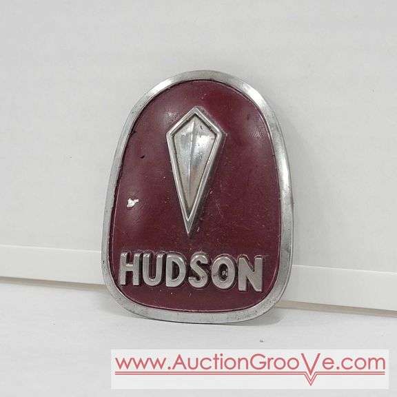 Hudson Emblem. 2 x 3". A - AuctionGrooVe.com 608-792-2437