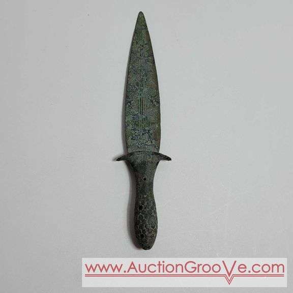 Ancient Bronze Dagger Replica. 2 x 9. LR A2 - AuctionGrooVe.com 608-792 ...