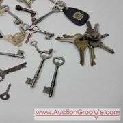 Keys! BR1 - AuctionGrooVe.com 608-792-2437