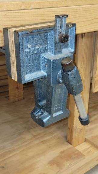 WILTON Swivel Vise. 2 Sets of Jaws and stopper. Metal Jaws open to 5.75 ...