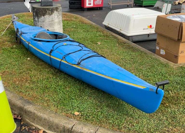 Aquaterra Spectrum Kayak, 15ft. Note the aluminum plate at rear is ...