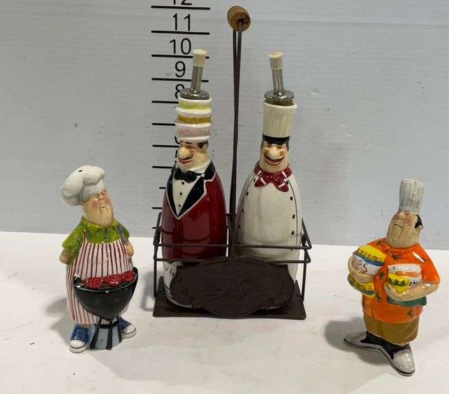 Oil and vinegar Bottles and salt pepper shakers with Italian chef theme ...