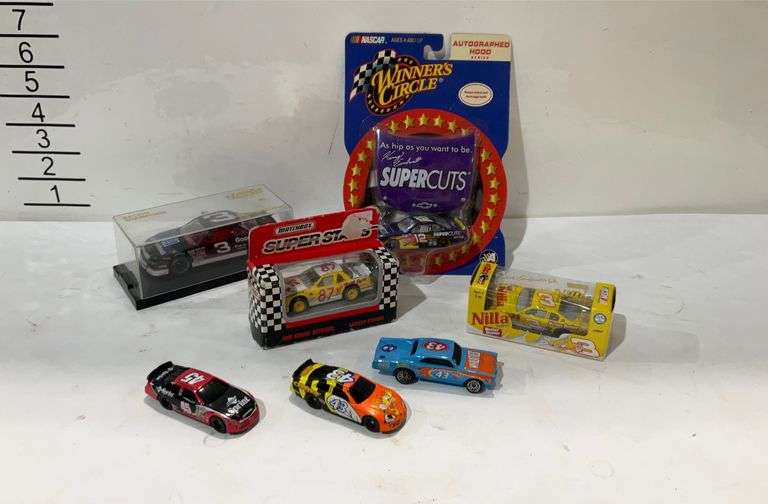 NASCAR race cars winner Circle, racing champions, matchbox - Hash Auctions