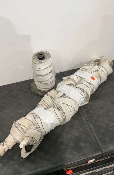 Electric fence ribbon webbing type with pvc stake posts - Hash Auctions