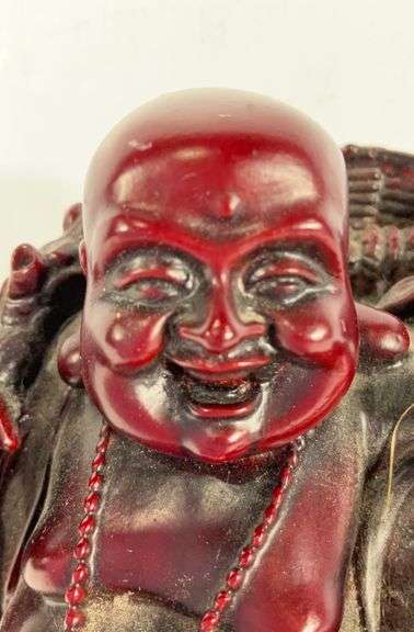 Heavy little resin Buddha - Hash Auctions