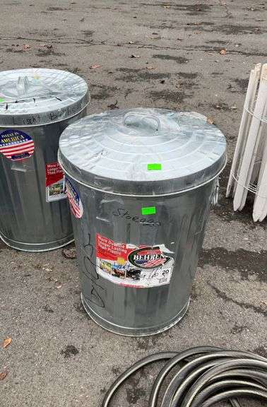 Behrens galvanized 20 gallon Trash Can with lid, some wear and magic ...
